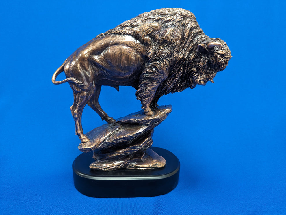 Buffalo Statue – MH Specialties